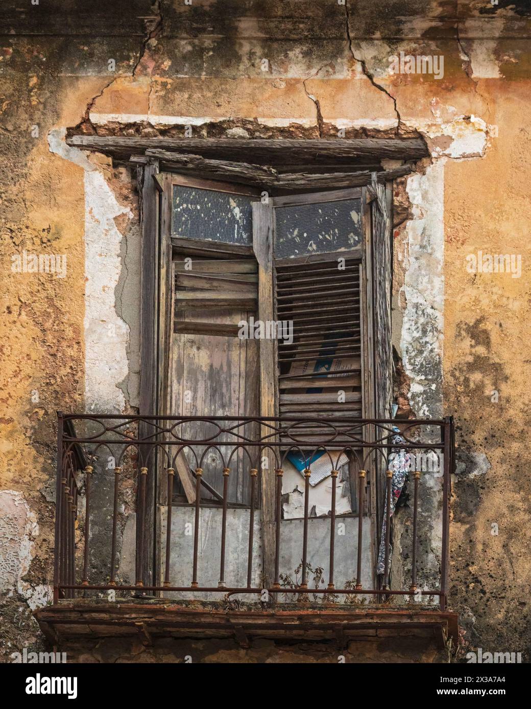 Typical old rundown, colonial style properties that line the streets in ...