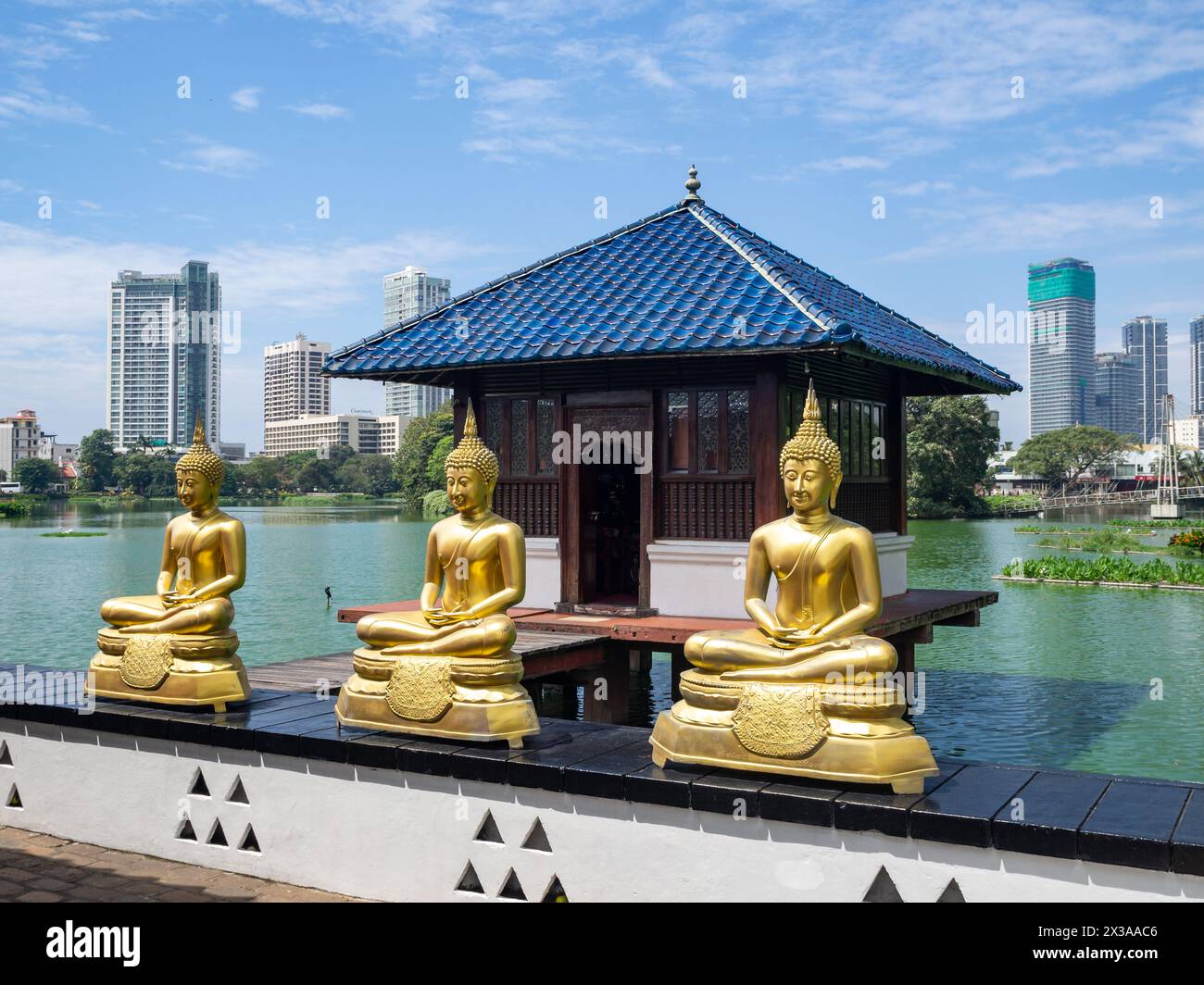 Gangarama Sima Malaka budhist temple in Colombo city, Sri Lanka, Ceylon ...