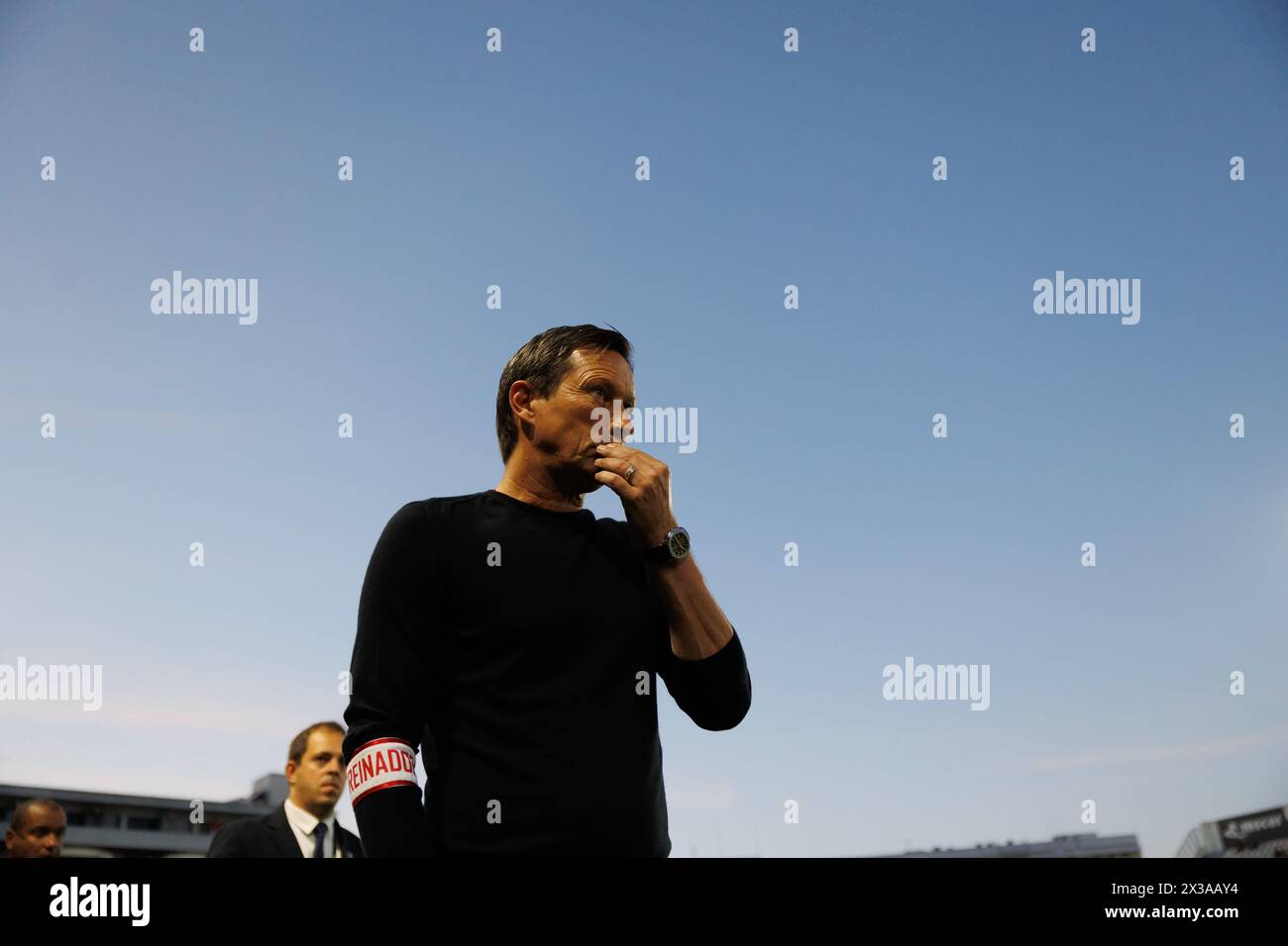 Roger Schmidt during Liga Portugal game between SC Farense and SL ...
