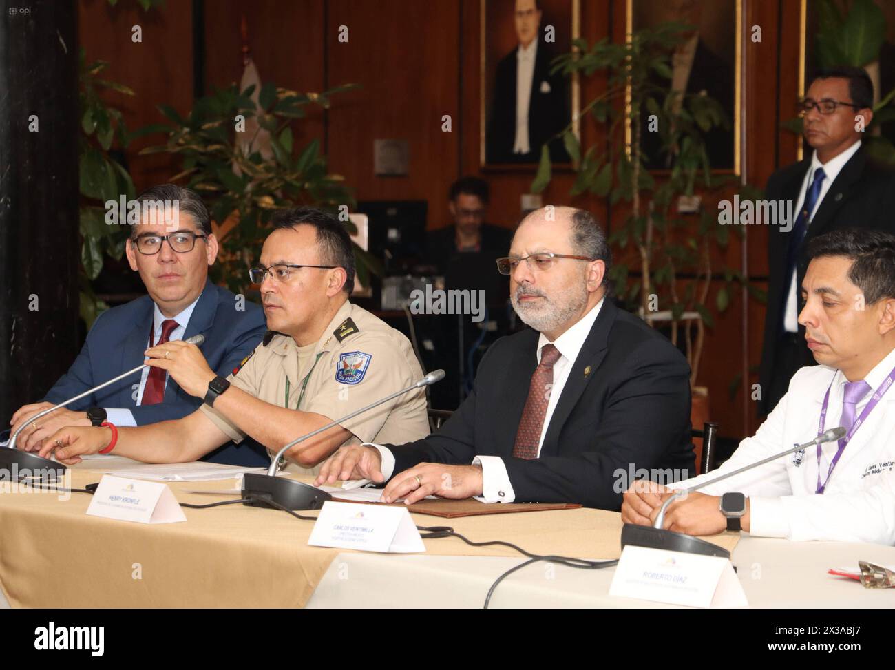 Mega pol hi-res stock photography and images - Alamy