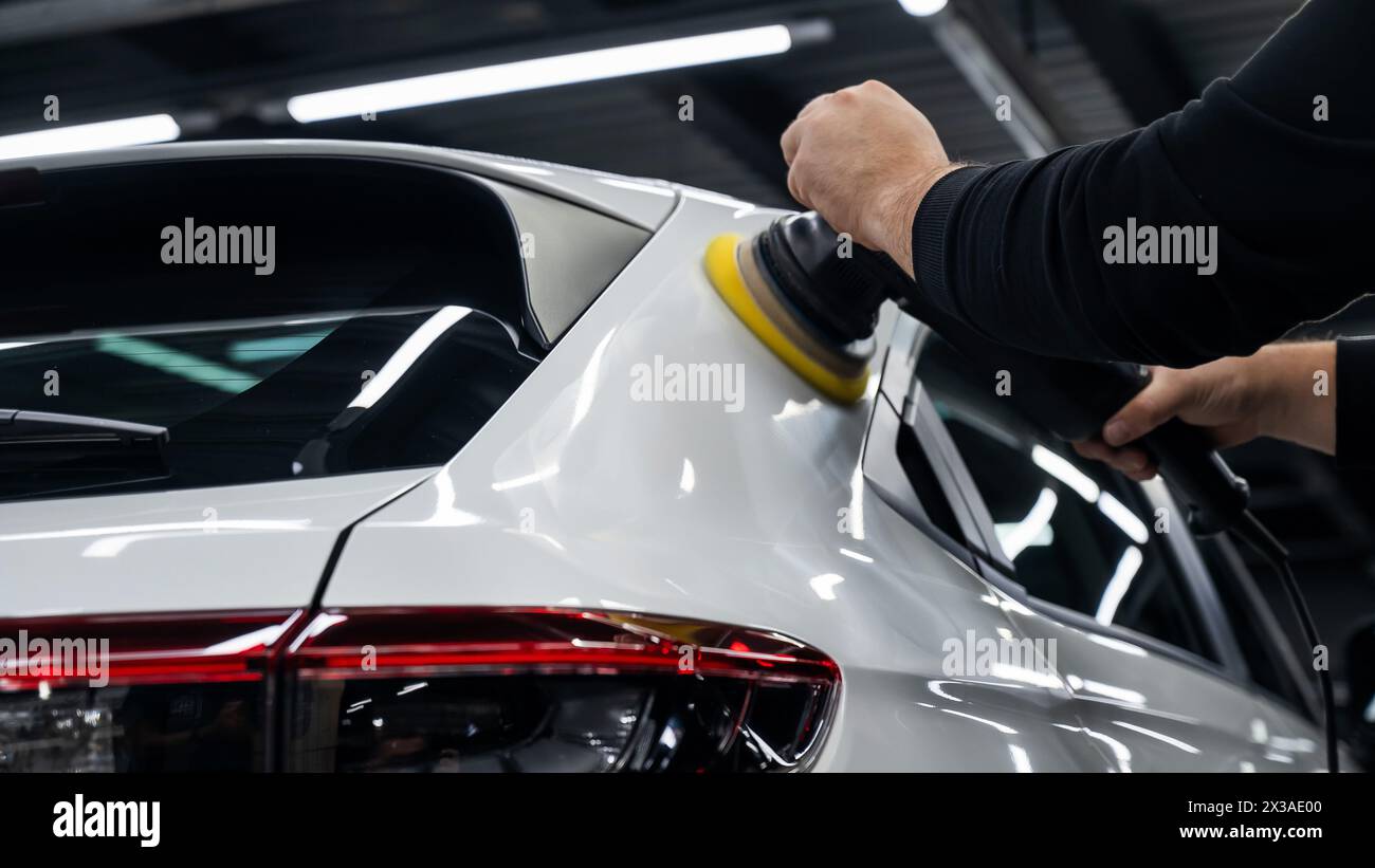Process of polishing white car body surface using orbital polishing ...