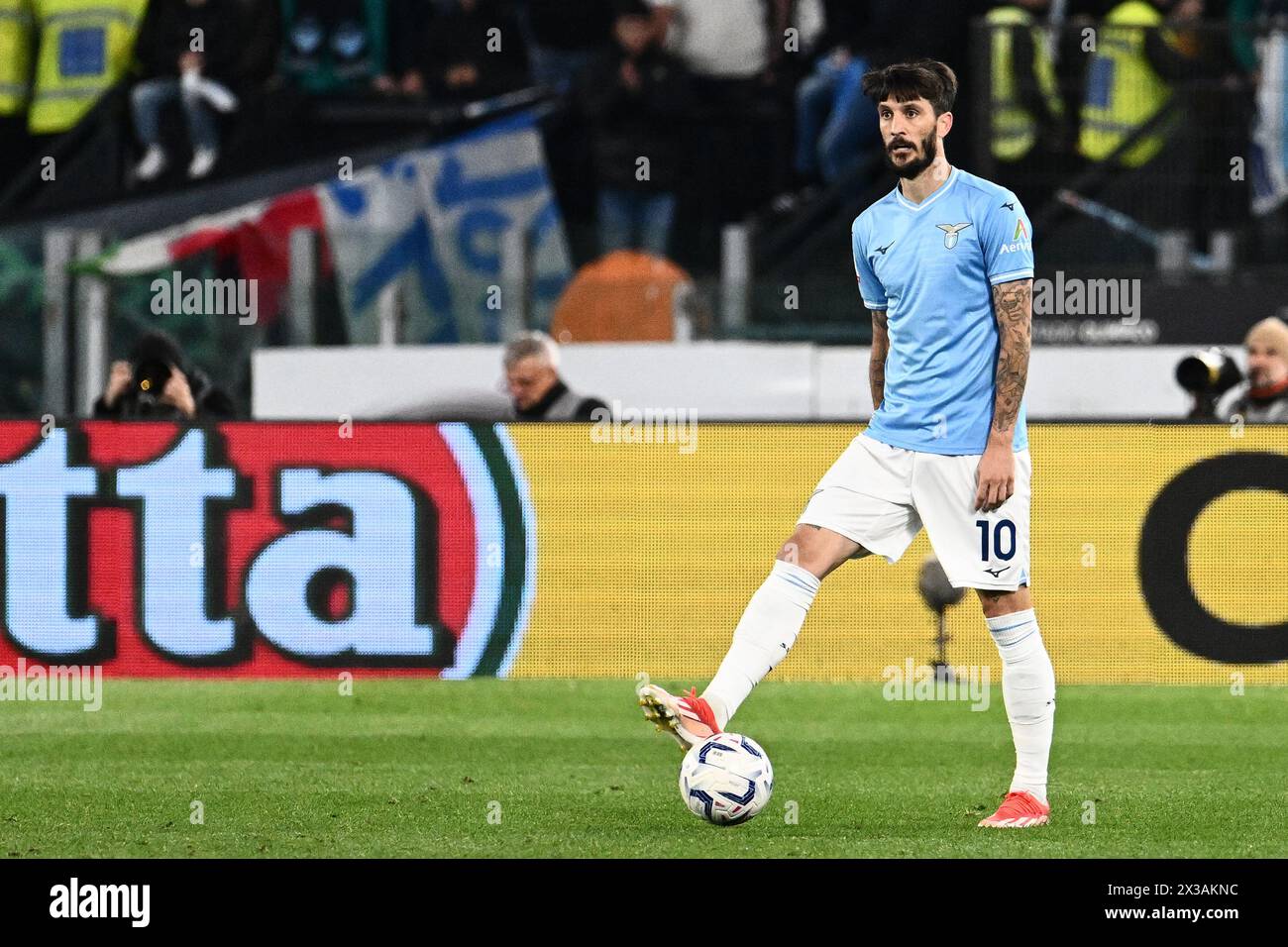 Luis Alberto of SS Lazio in action during the Coppa Italia Semi Final ...