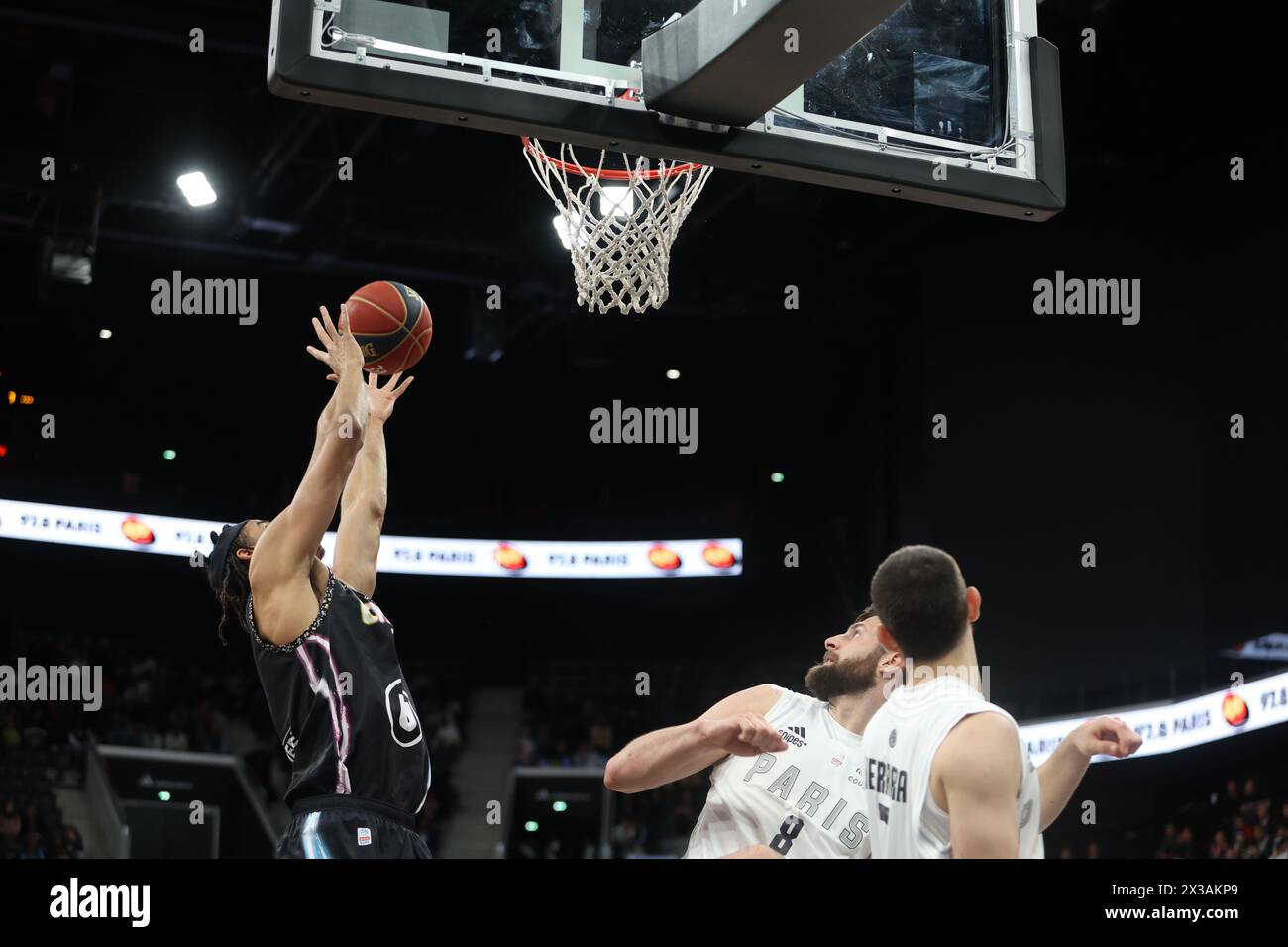 Paris, France. 24th Apr, 2024. Neal SAKO and Leon KRATZER during the ...