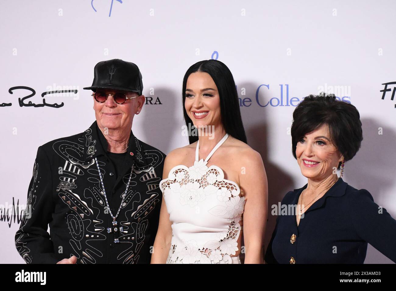 Beverly Hills, California, USA 25th April 2025 Singer Katy Perry (C ...