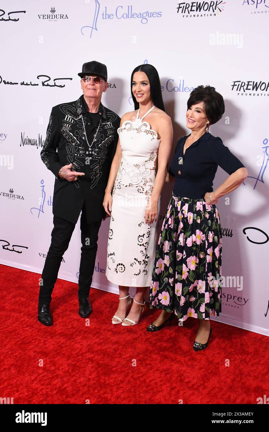 Beverly Hills, California, USA 25th April 2025 Singer Katy Perry (C ...