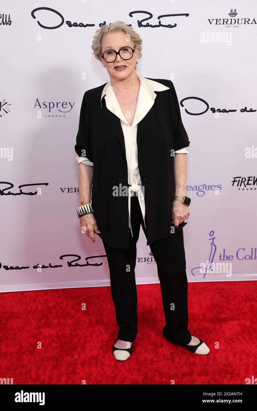 BEVERLY HILLS, CA - APRIL 25: Sharon Gless at 35th Annual Colleagues ...