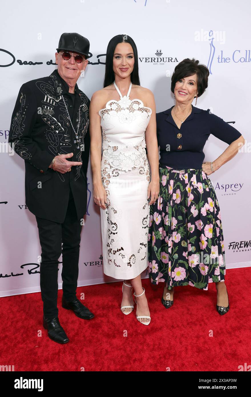 BEVERLY HILLS, CA - APRIL 25: Keith Hudson, Katy Perry, Mary Hudson at ...