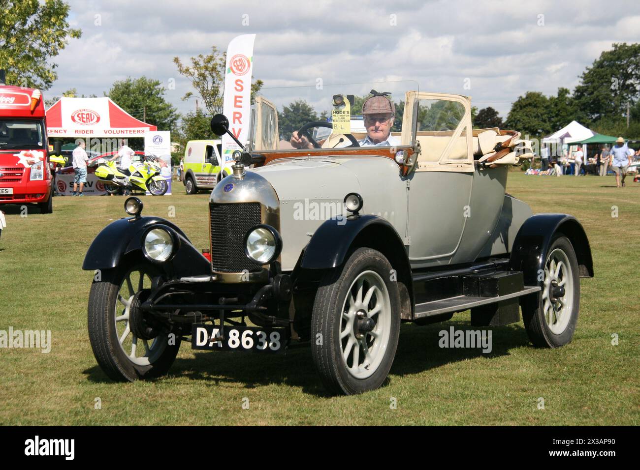 MORRIS COWLEY BULL-NOSE TOURER VINTAGE CAR OF 1924 Stock Photo - Alamy