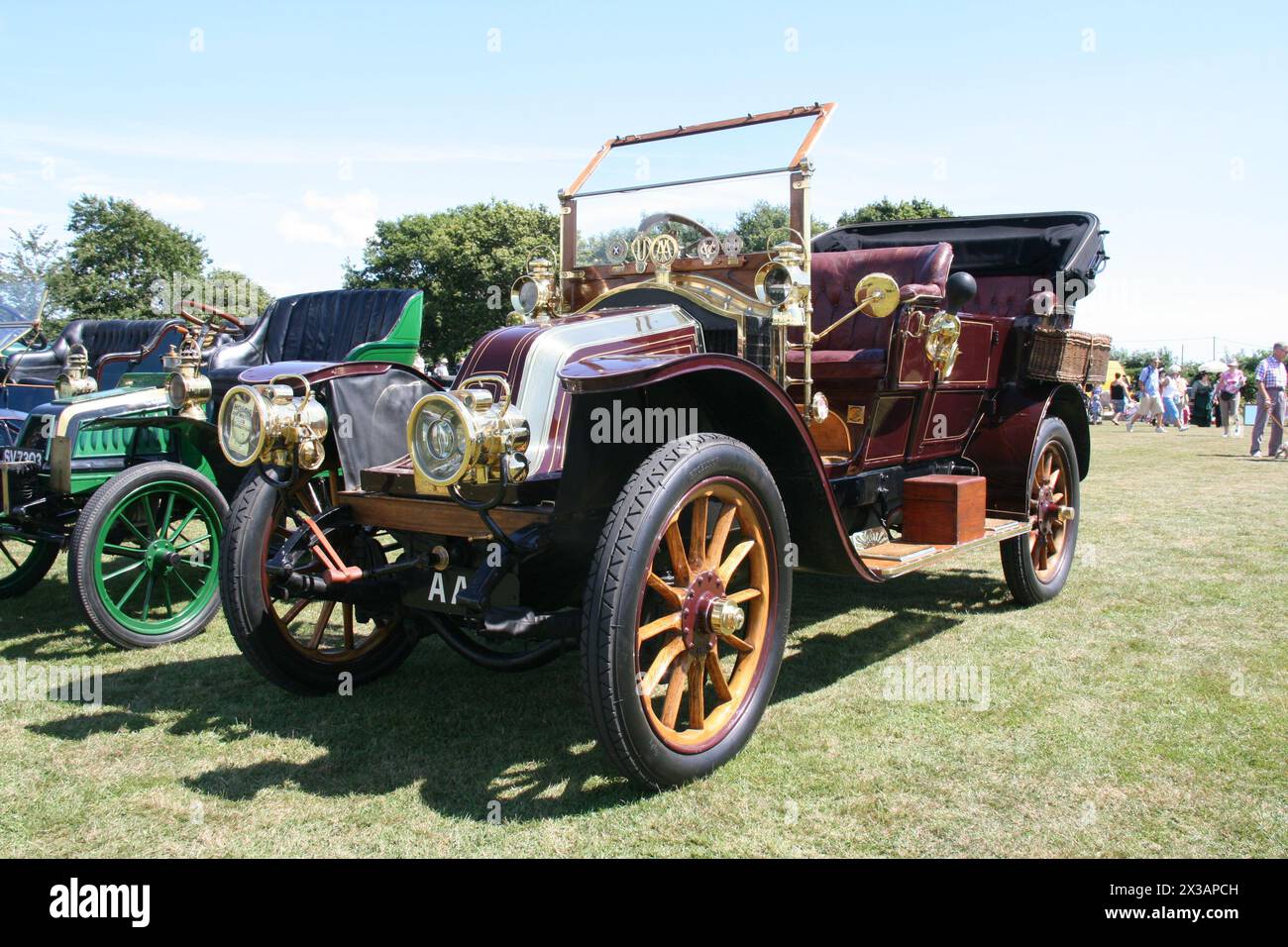 RENAULT PARK PHAETON MODEL VB 23/25 H.P. VETERAN MOTOR CAR OF 1905 ...