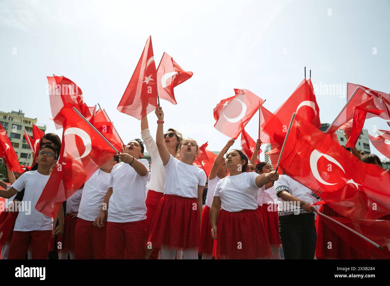 Community spirit of students hi-res stock photography and images - Alamy