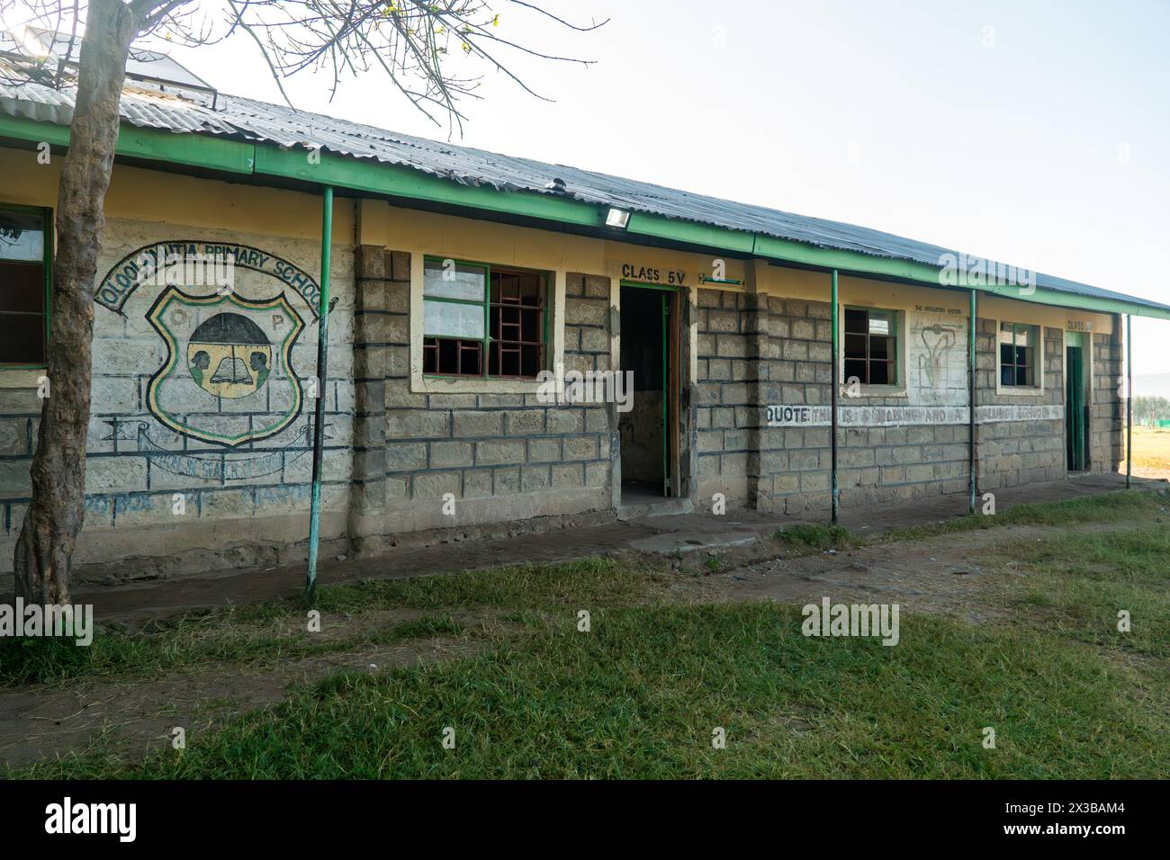Kenyan classroom hi-res stock photography and images - Alamy
