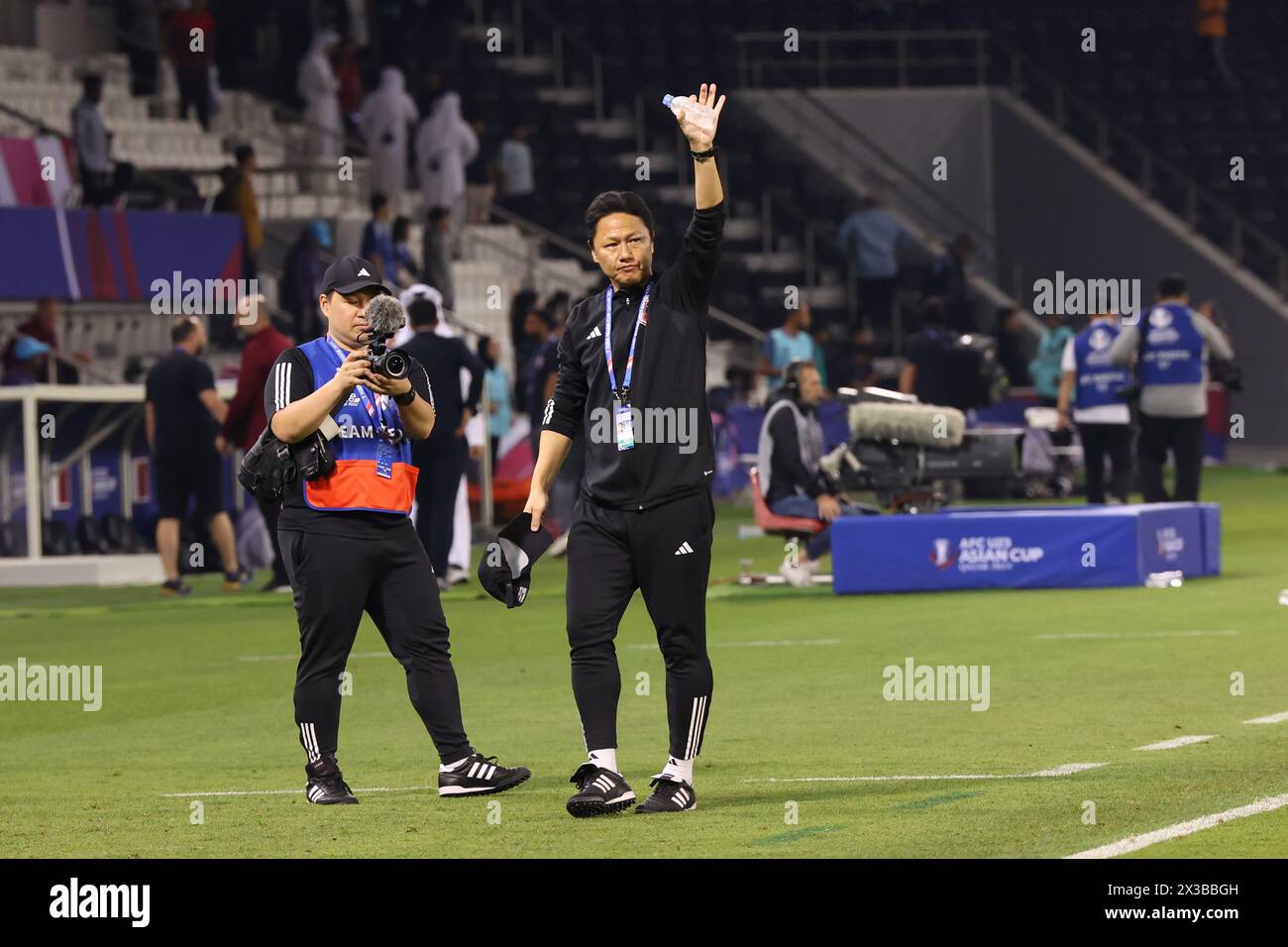Doha, Qatar. 25th Apr, 2024. Go Oiwa head coach (JPN) Football/Soccer ...