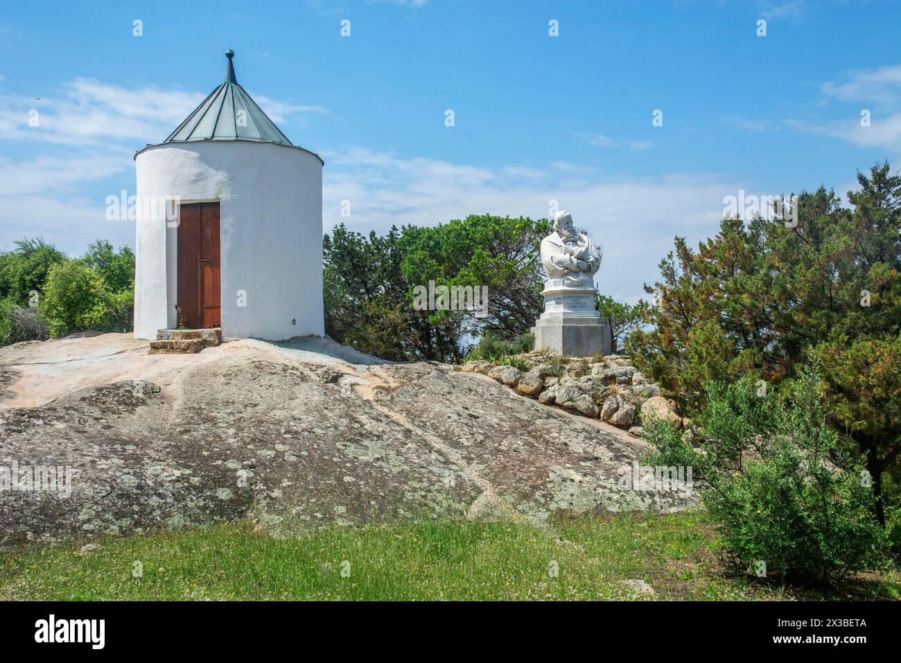 Guard shack and bust of Giuseppe Garibaldi at his home Casa Bianca ...