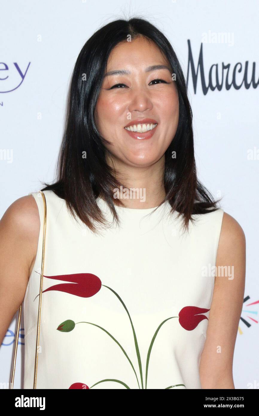 LOS ANGELES - APR 25: Laura Kim at the Colleagues Spring Luncheon at ...