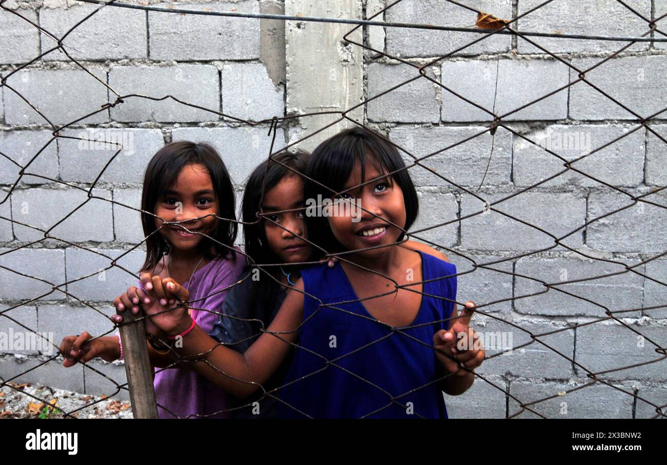 Philippines girls hi-res stock photography and images - Alamy
