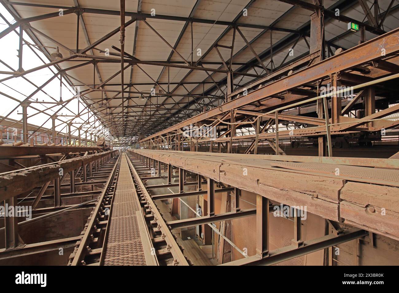 Ore hall with steel girder UNESCO Voelklingen Ironworks, steel ...