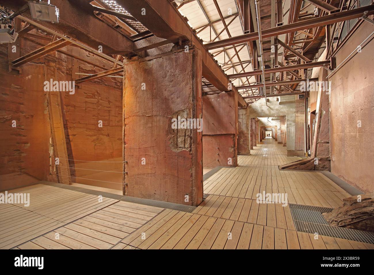 Interior view of the Moellerhalle with long corridors, vanishing point ...