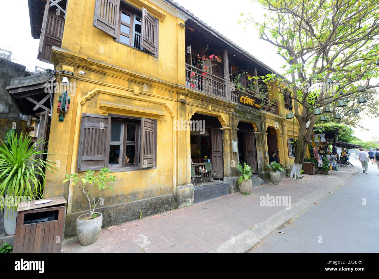 Cong Caphe in the old town of Hoi An, Vietnam Stock Photo - Alamy