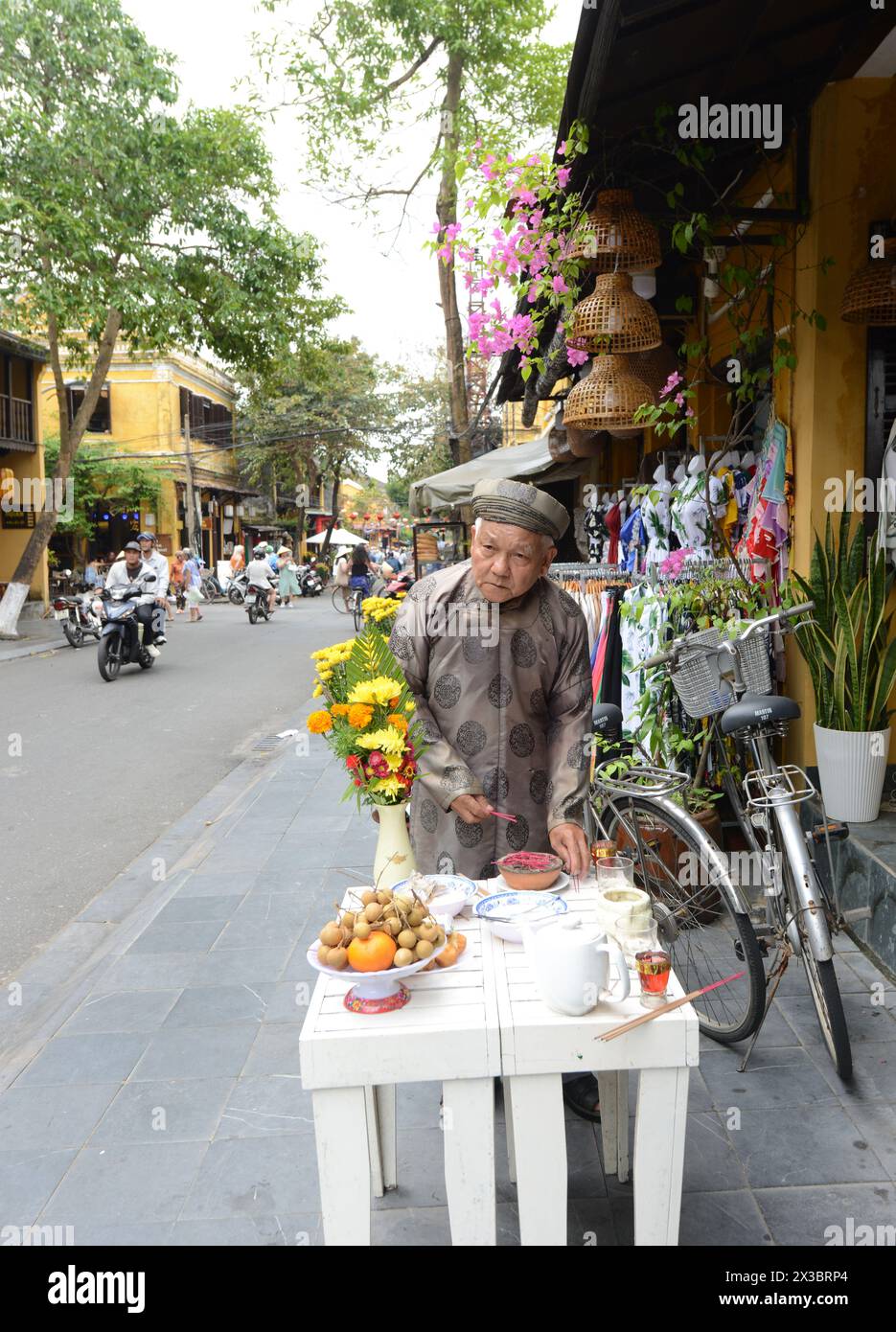 Vietnam hoi man hi-res stock photography and images - Alamy