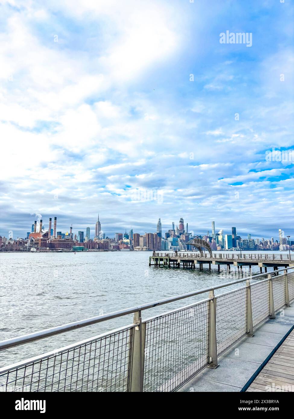 Waterfront promenade, Williamsburg, with view of Manhattan Bridge and ...