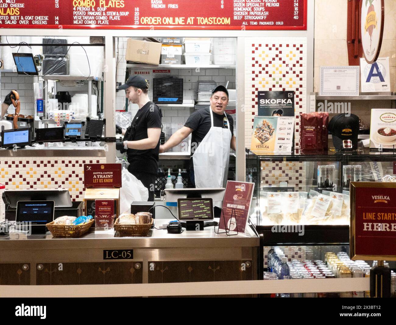 Burrito stand at the Grand Cendtral Market, the food hall of New York's ...