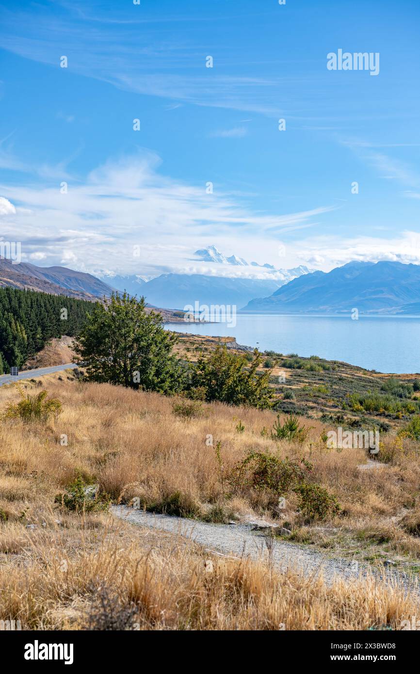 View of Lake Benmore from state highway Stock Photo - Alamy