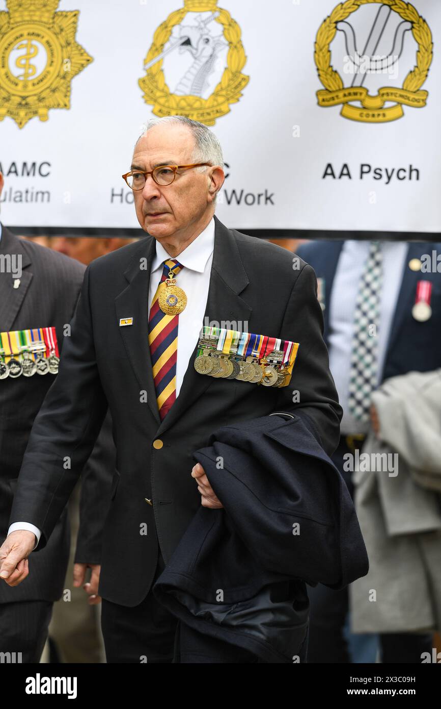 Melbourne, Australia. 25th Apr, 2024. Neurosurgeon and Health troops ...