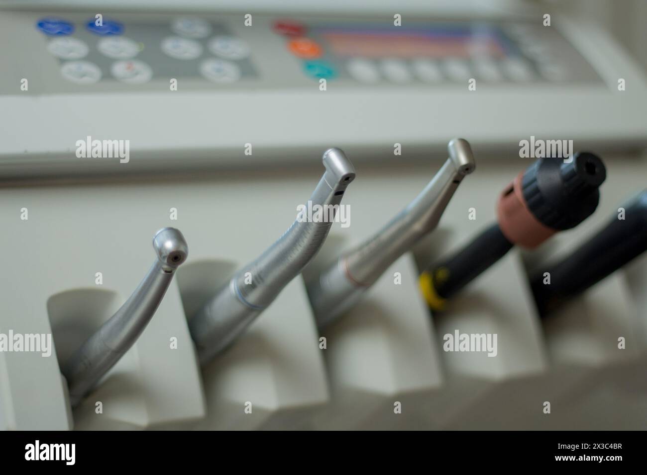 Dentist tools hi-res stock photography and images - Alamy