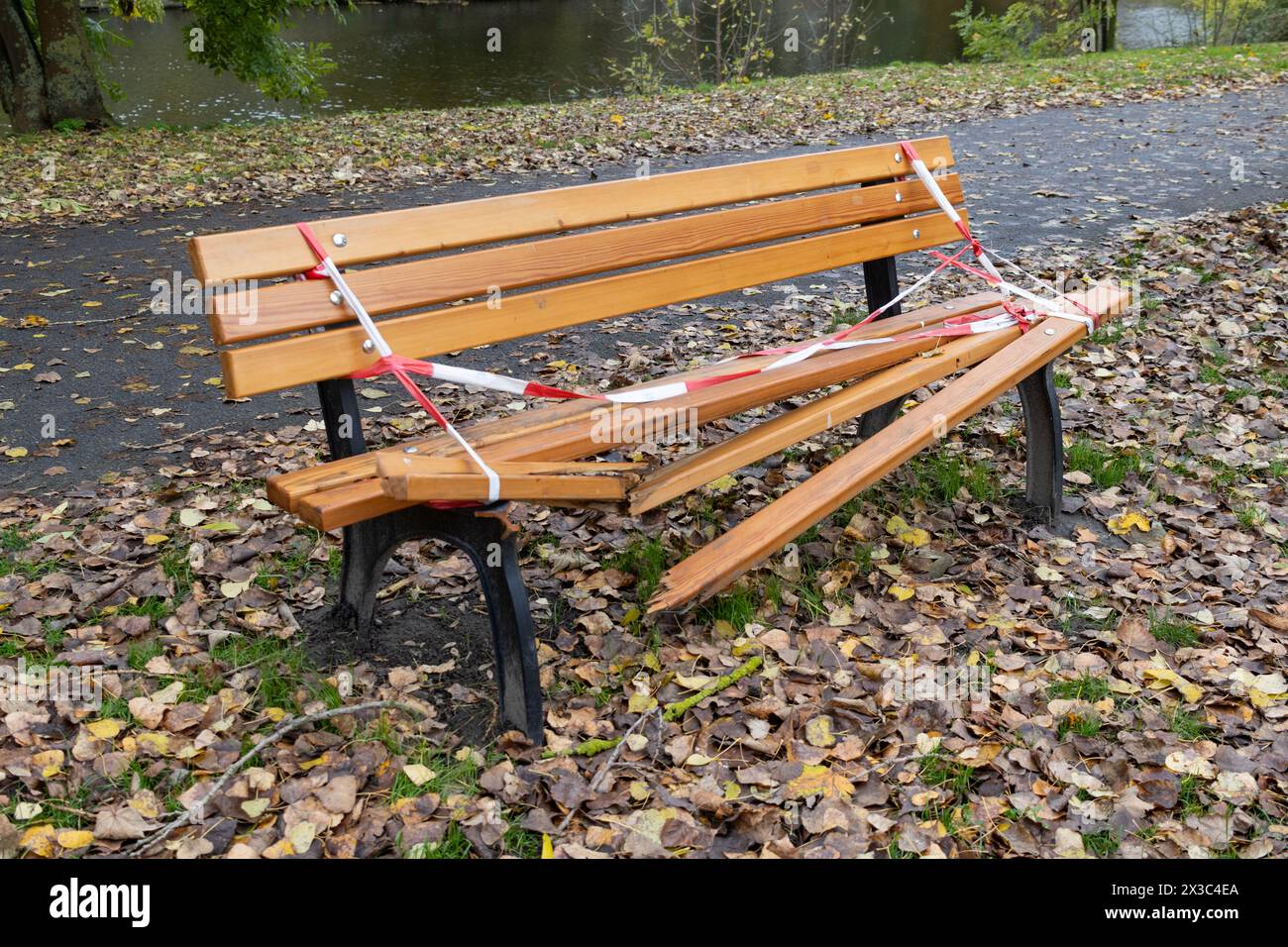 Destroyed Park Bench Stock Photo - Alamy