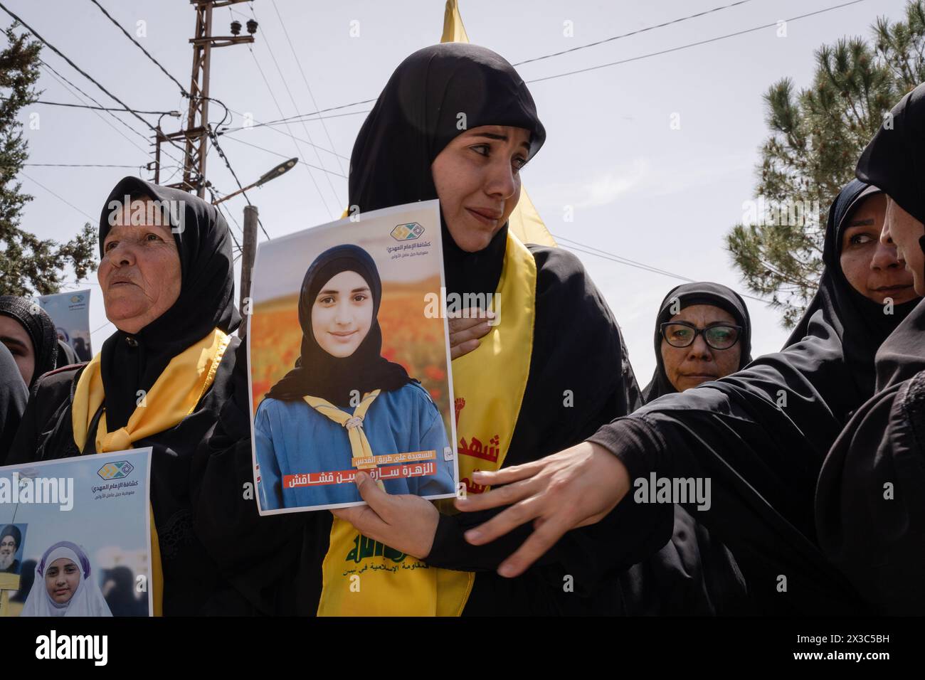 Hanin, Lebanon. 25th Apr, 2024. A family member of Sarah Hussein ...