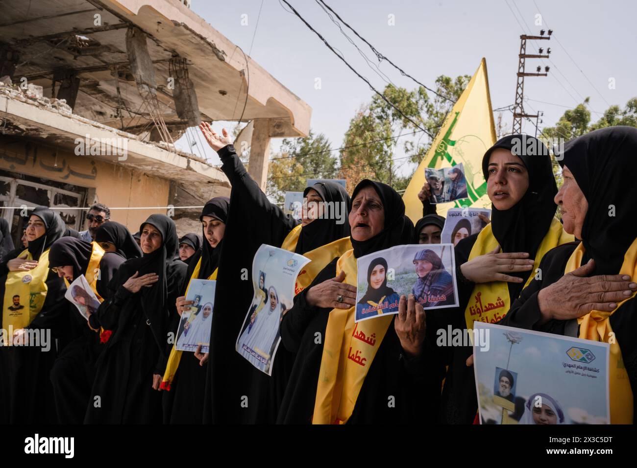 Hanin, Lebanon. 25th Apr, 2024. Rana, mother of Sarah Hussein Qashqash ...