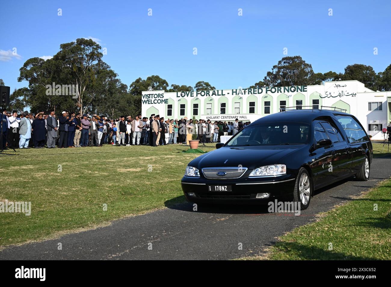 Sydney, Australia. 26th Apr, 2024. The hearse leaves following the ...