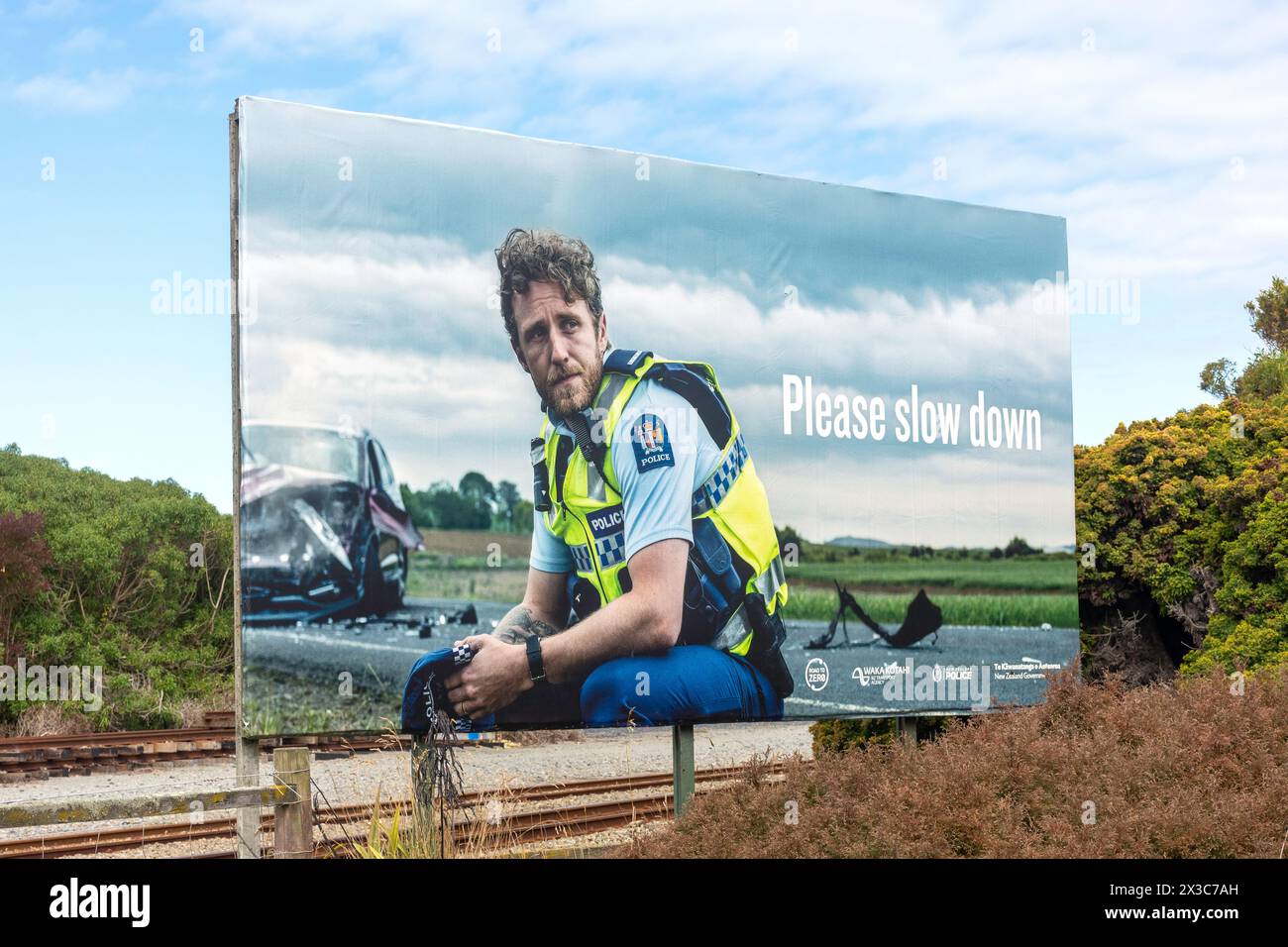 'Please slow down' police transport sign, State Highway 1, St Andrews ...