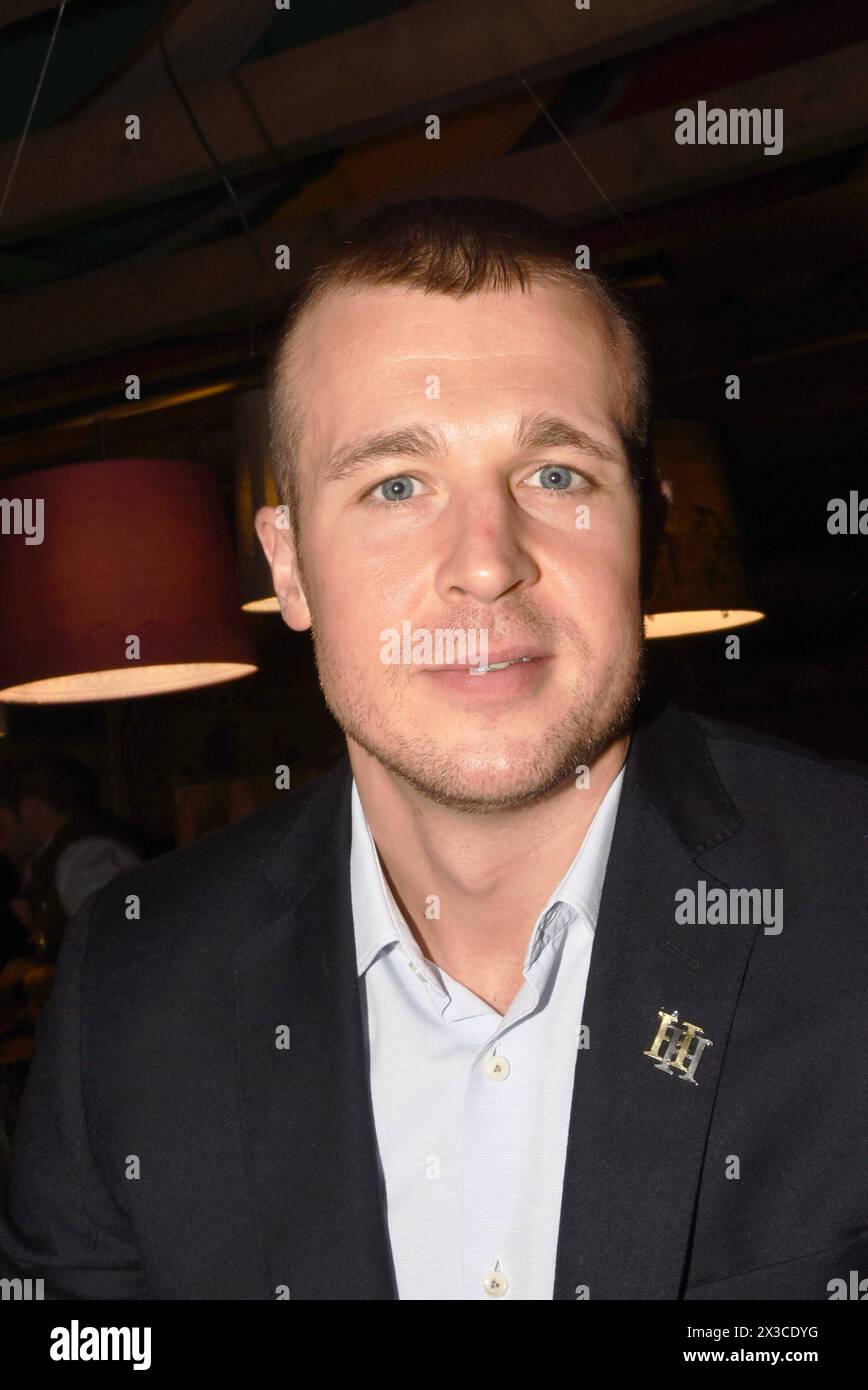 Alem Begic Boxer Weltmeister Halbschwergewicht Muenchen 25.04.2024 ...