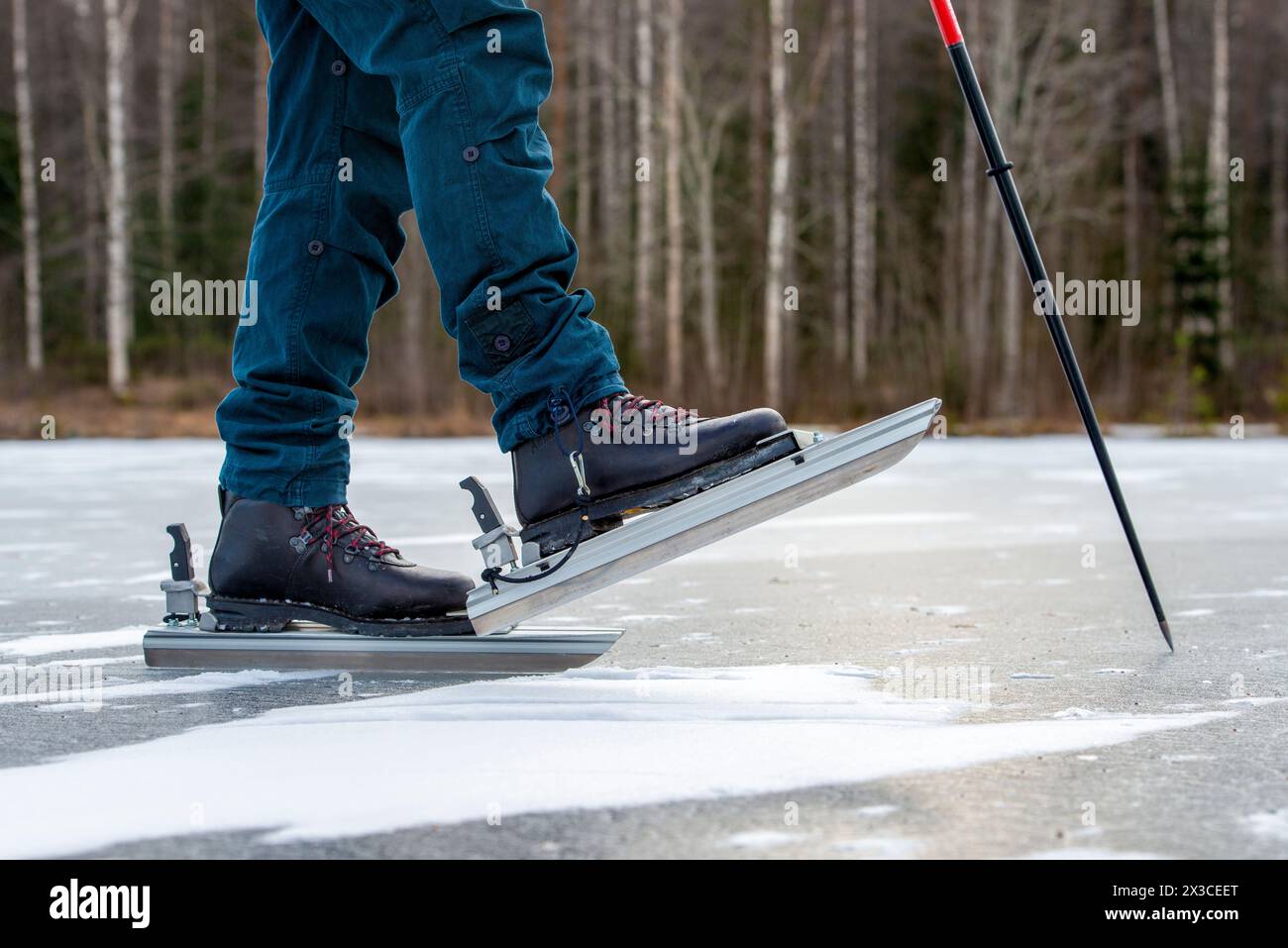 Long distance ice skating hi-res stock photography and images - Alamy