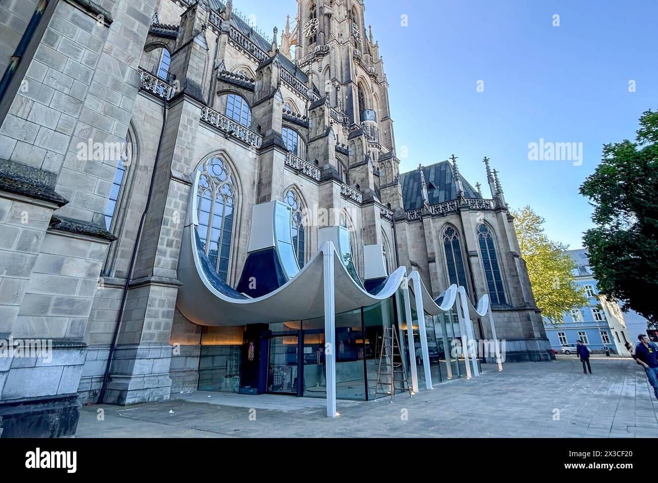 Domplatz Linz, Neuer Dom, Mariendom 26.04.2024, Domplatz Linz, AUT, Mariendom, Neuer Dom, im ...