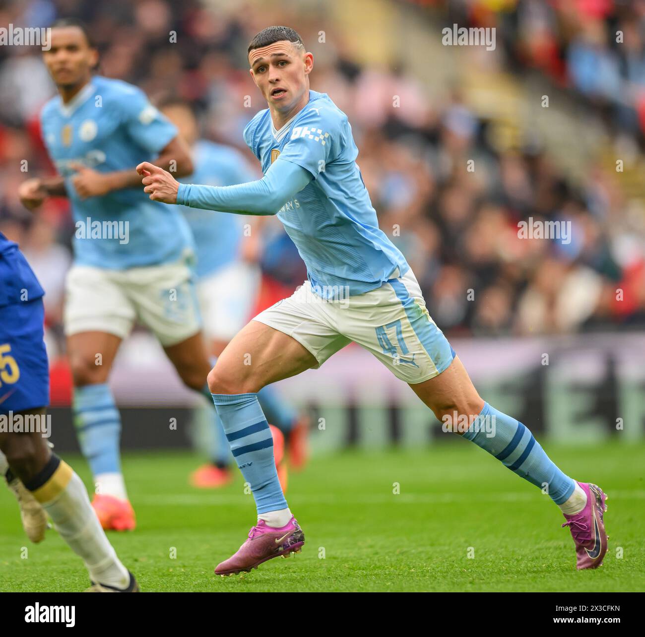 Foden manchester city 2024 fa cup hi-res stock photography and images ...