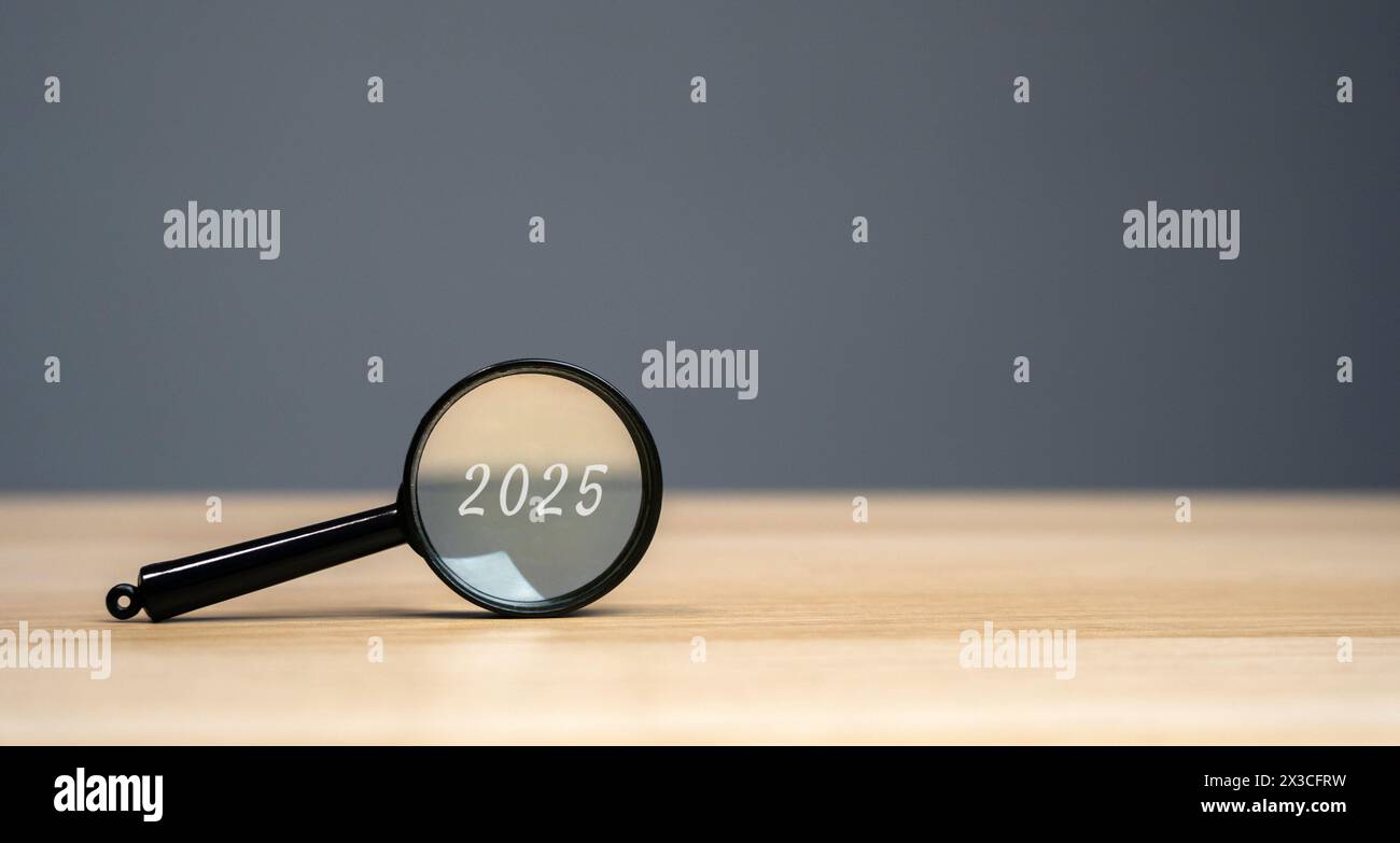 2025 budget hi-res stock photography and images - Alamy