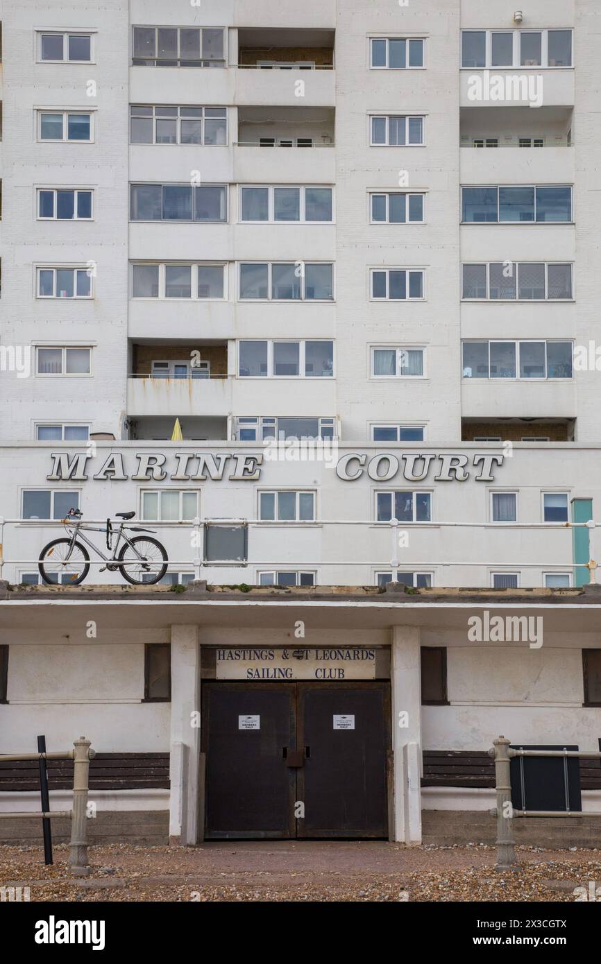 Marine Court Streamline Moderne (Art Deco) apartment block on the ...