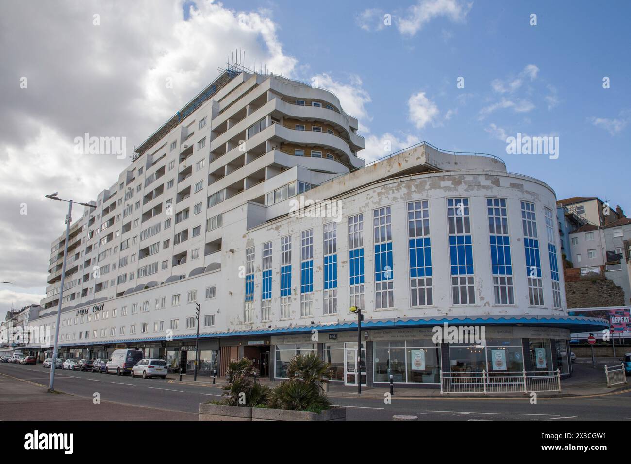 Marine Court Streamline Moderne (Art Deco) apartment block on the ...