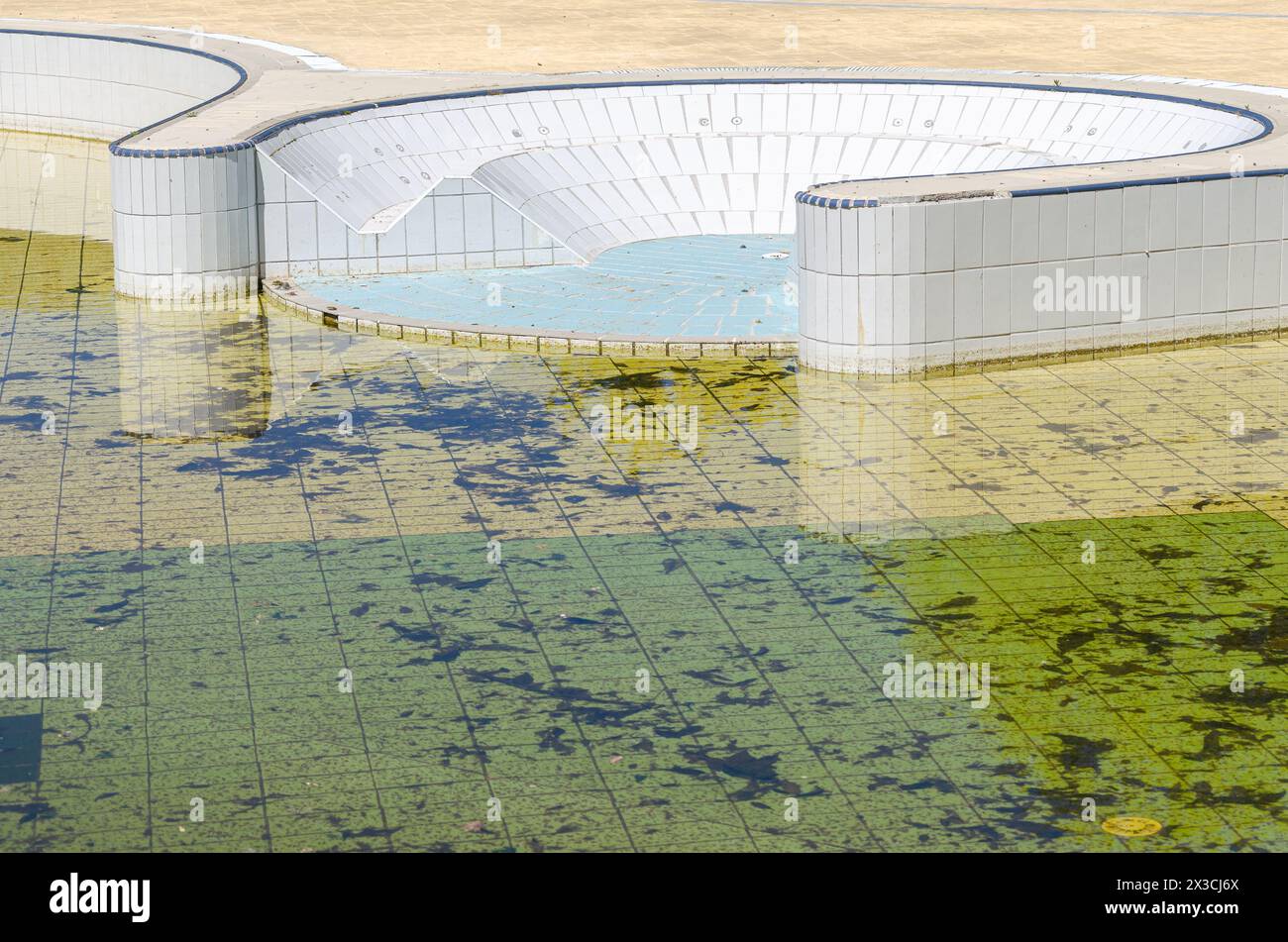 detail of an abandoned and unmaintained swimming pool Stock Photo - Alamy
