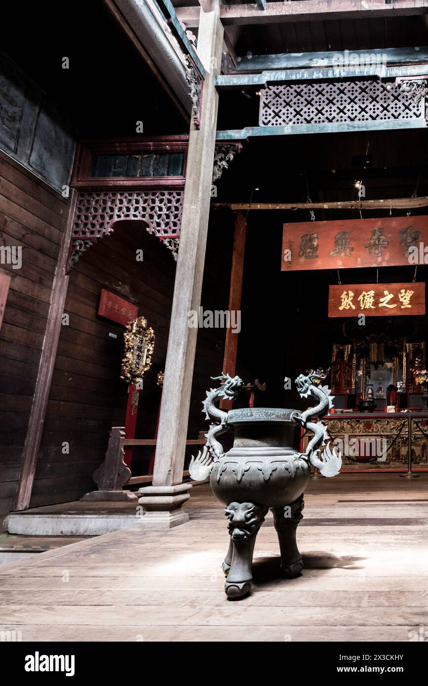 The interior of the 1903 constructed Hou Wang Chinese Temple in ...