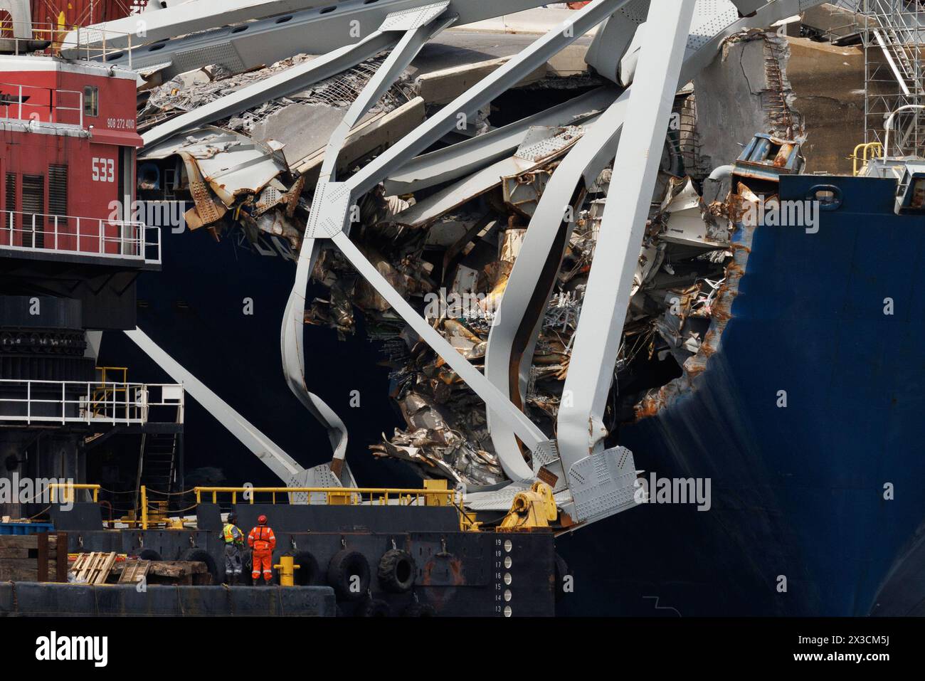 Salvage crews work on the wreckage of Francis Scott Key Bridge in ...