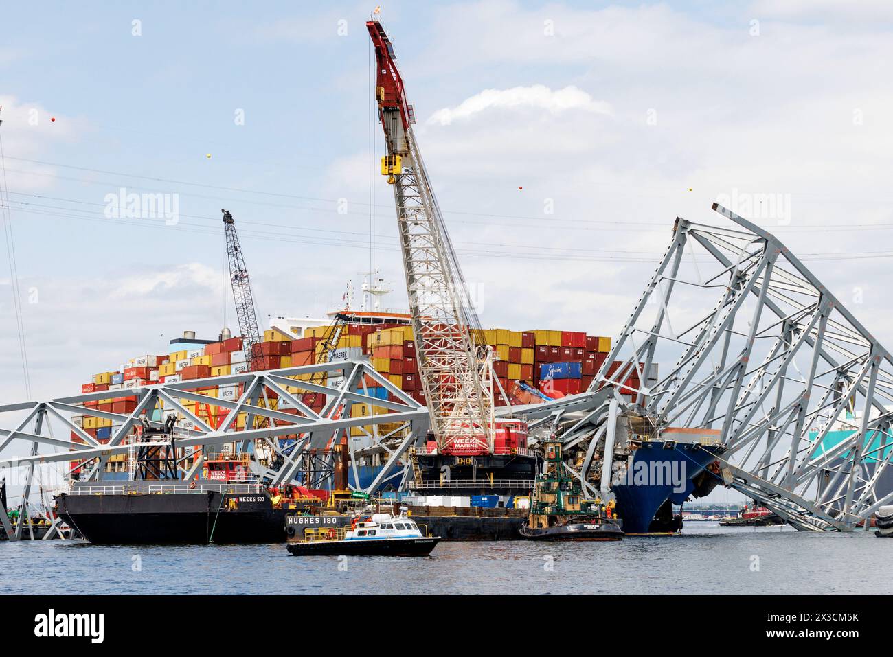 Salvage crews work on the wreckage of Francis Scott Key Bridge in ...