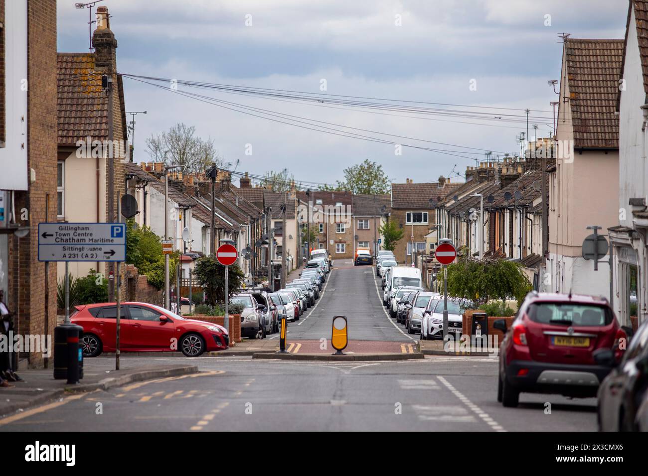 Rainham high street hi-res stock photography and images - Alamy