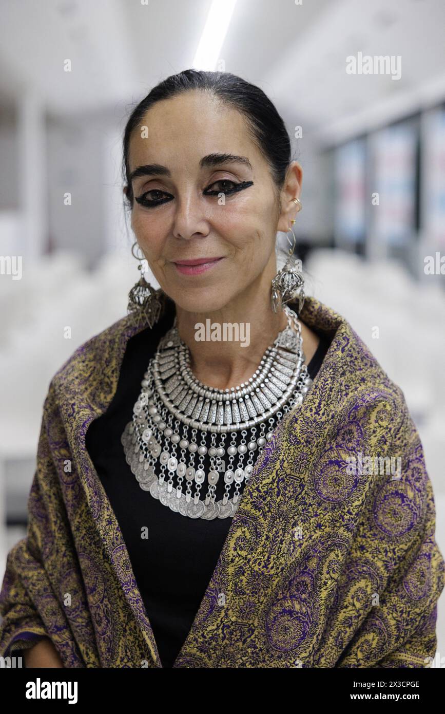 Shirin neshat hi-res stock photography and images - Alamy