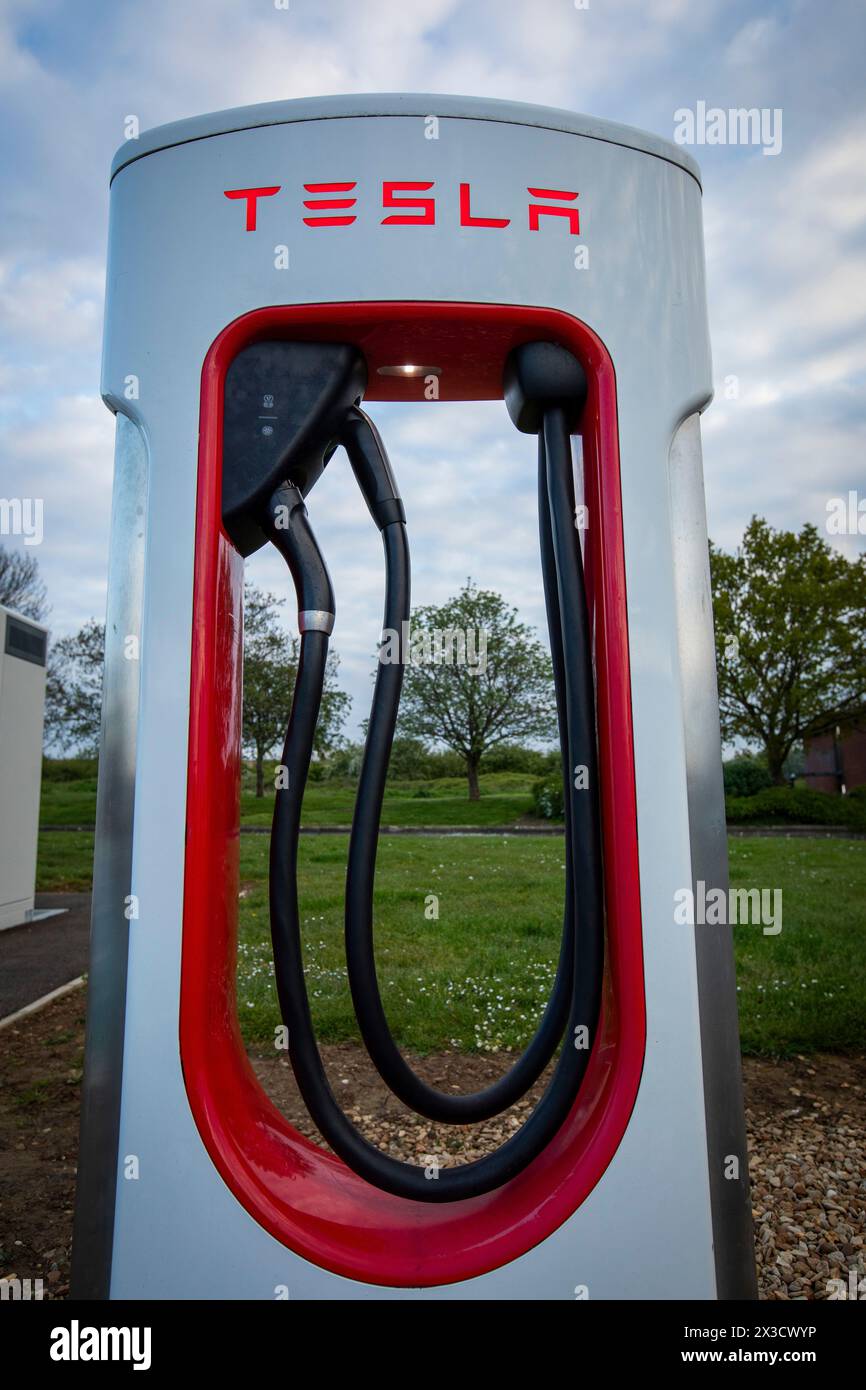 With 50,000+ Superchargers, Tesla owns and operates the largest global ...