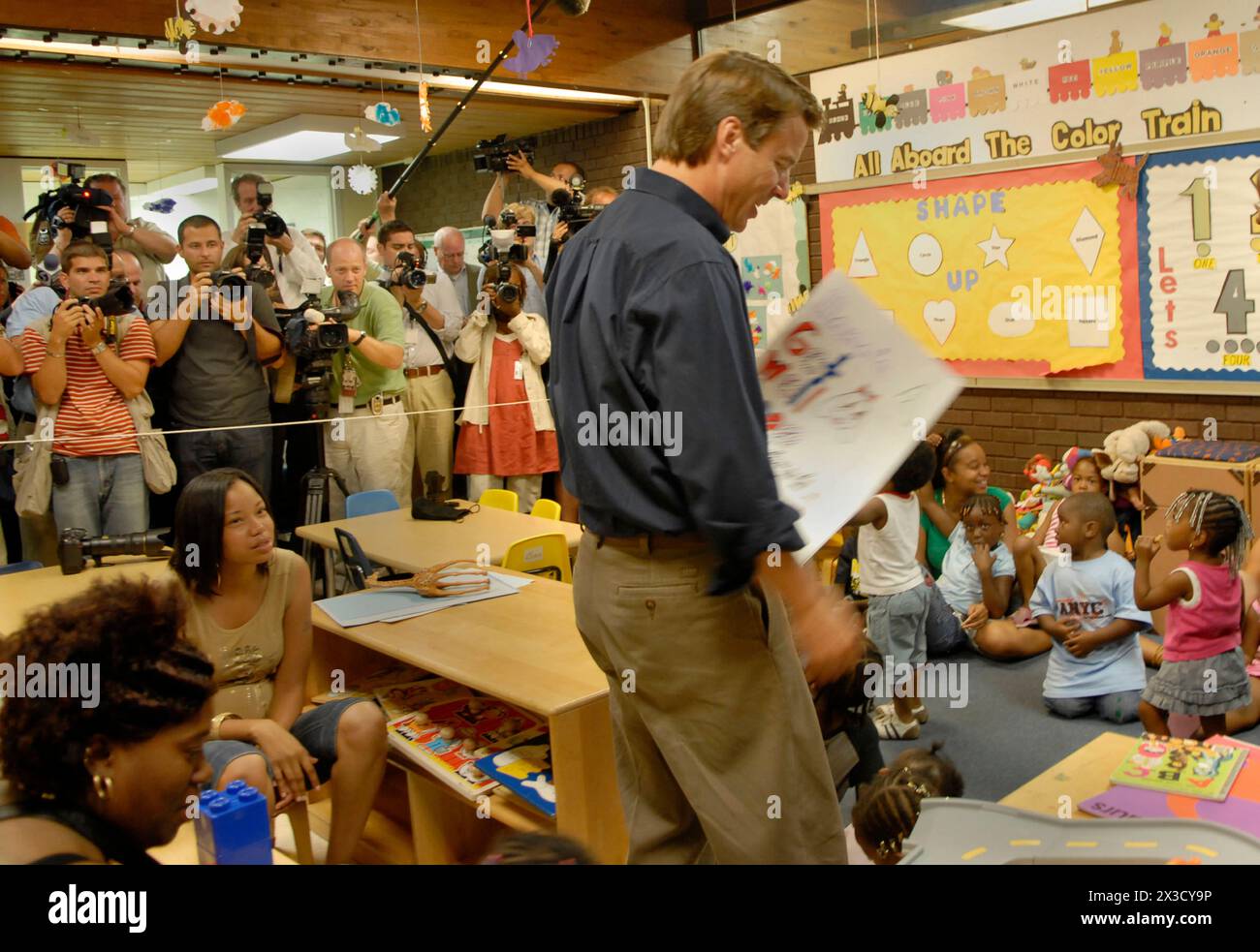 Former US senator John Edwards visits the Hill District of Pittsburgh ...
