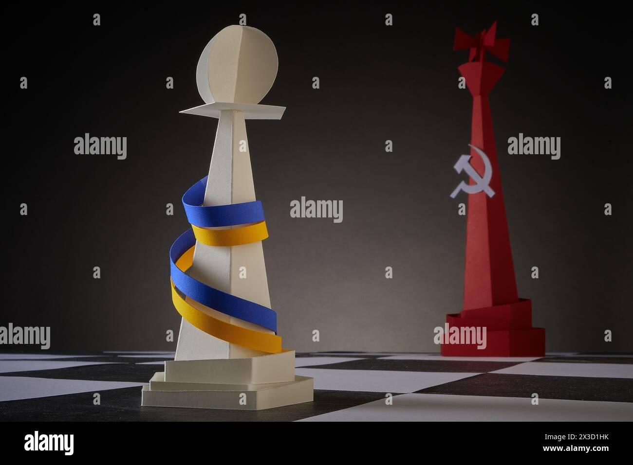 Geopolitical chess, Ukraine & Russia Stock Photo - Alamy