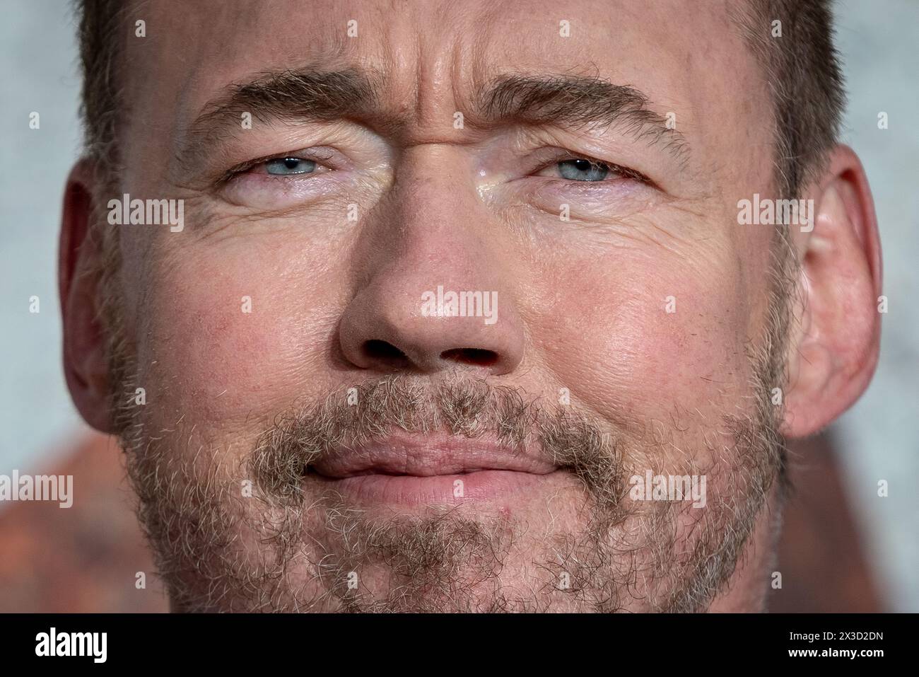 Kingdom of the planet of the apes movie hi-res stock photography and ...